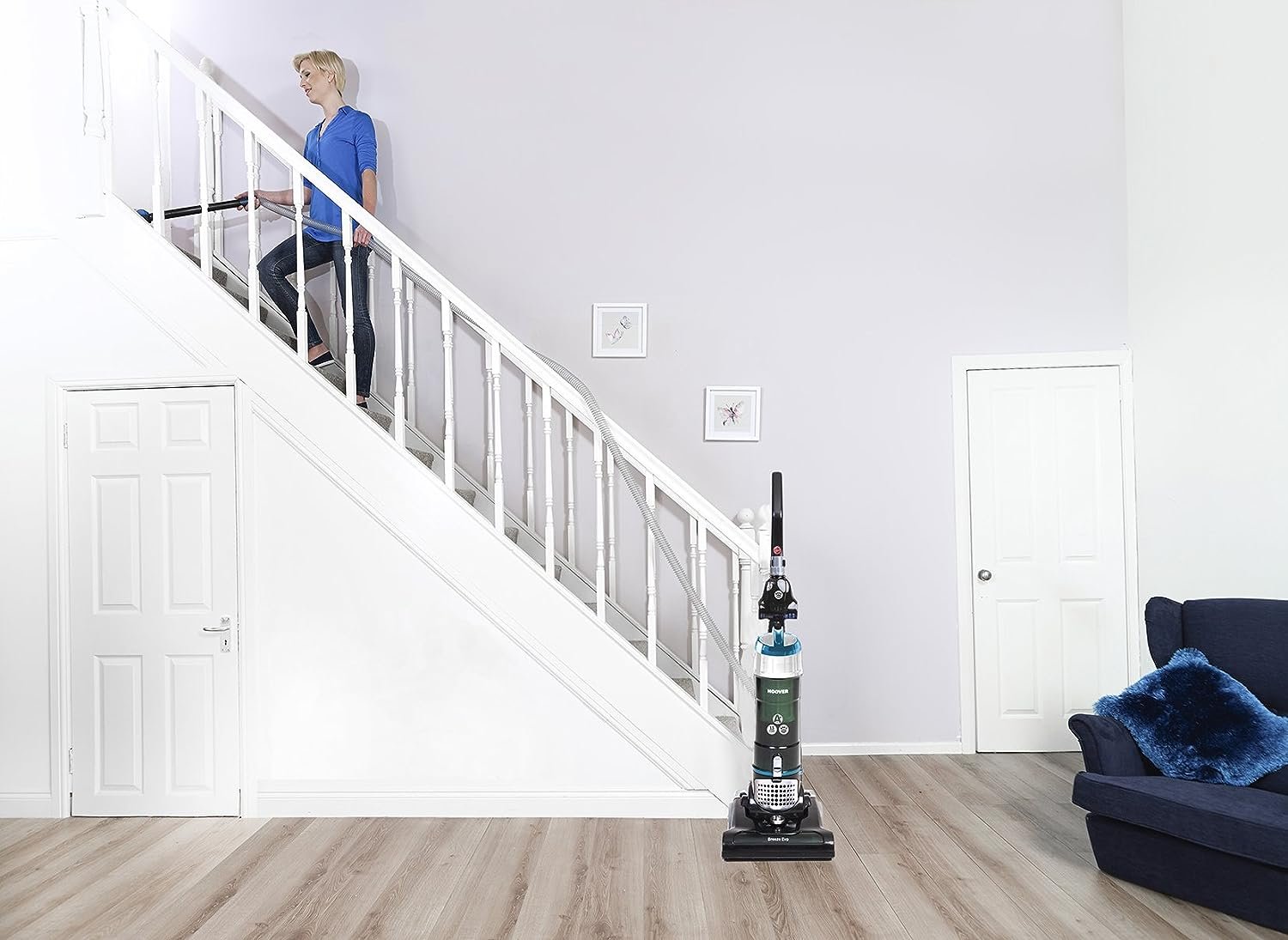 Hoover Breeze Evo TH31PFB001 Pets Bagless Upright Vacuum Cleaner Review ...